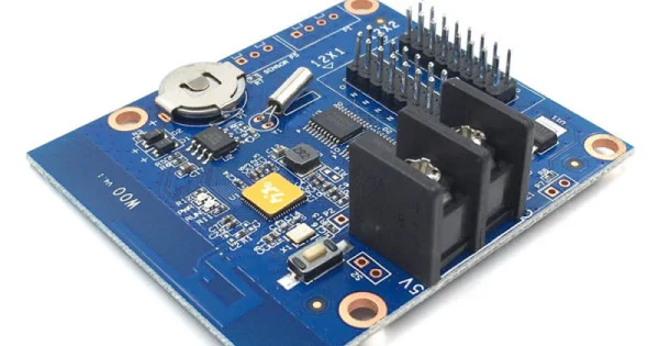 HUIDU HD-W00 - single-color LED controller card with WiFi port.